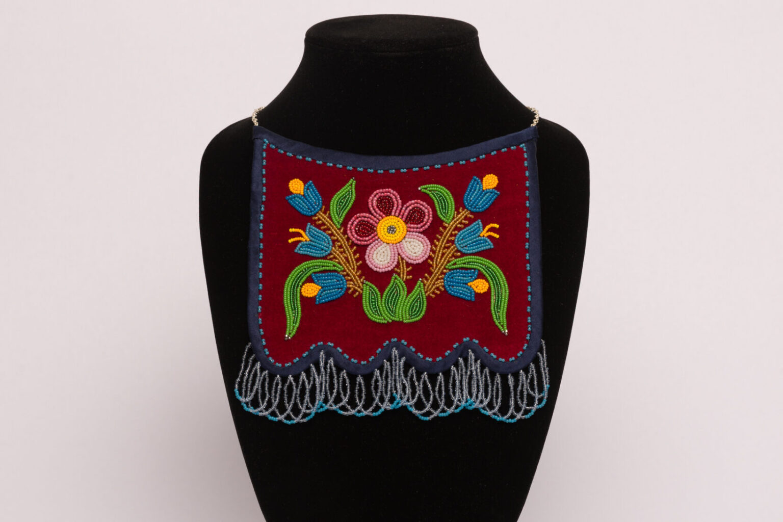 Winnipeg exhibition traces the revival of Red River Métis beadwork ...